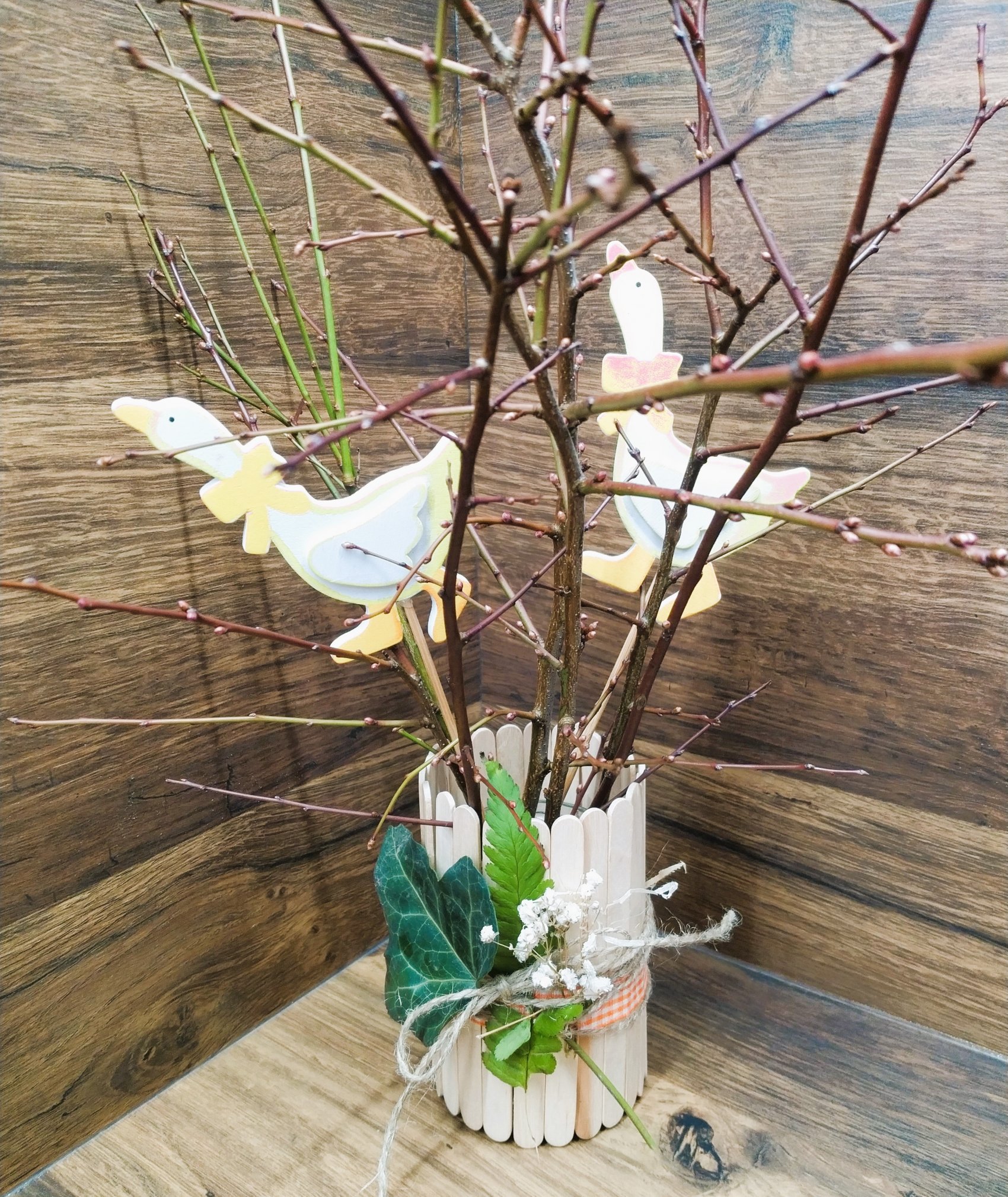 JARNÍ VÁZIČKA ZE ŠPACHTLIČEK | LUMA trading s.r.o.