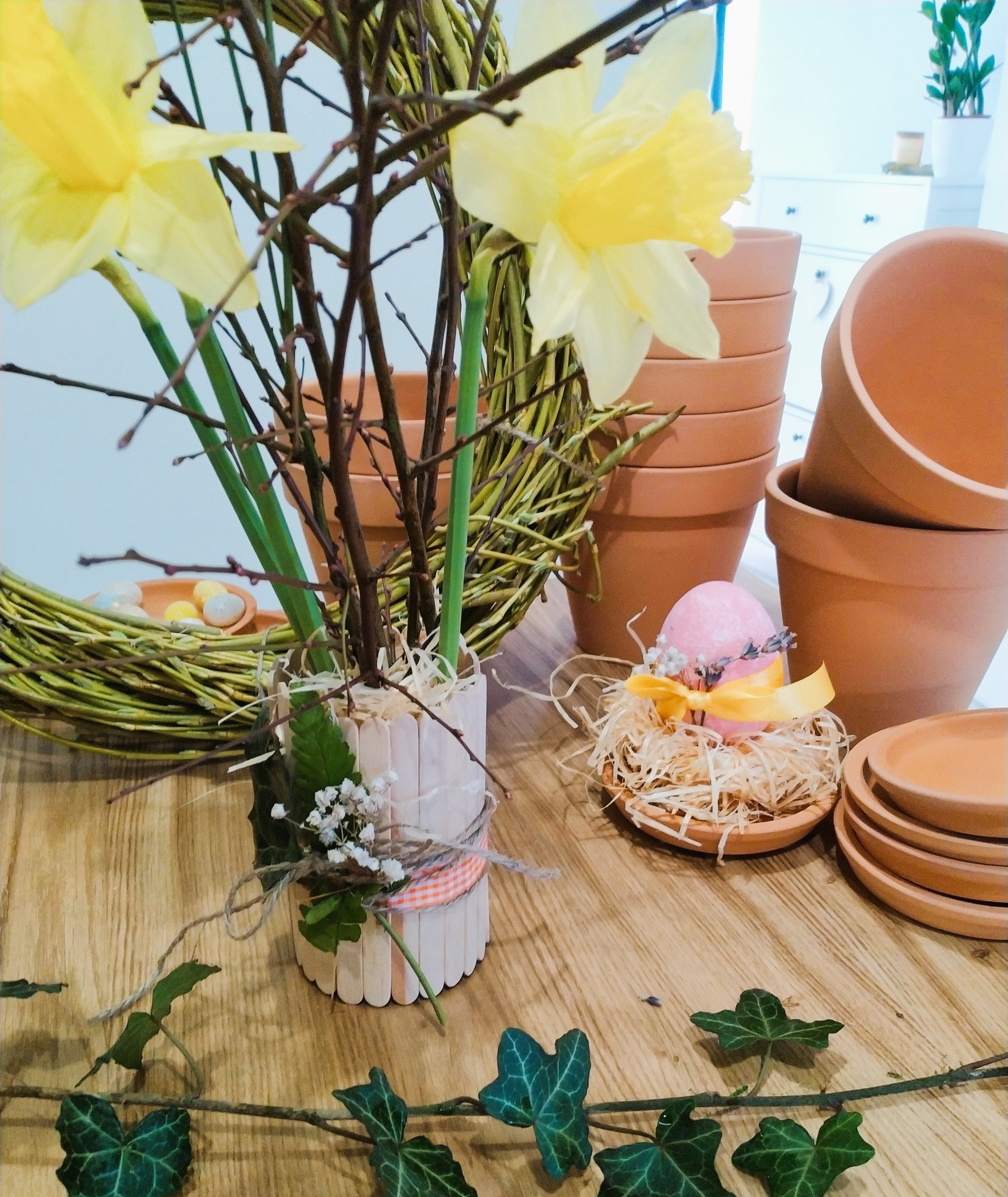 JARNÍ VÁZIČKA ZE ŠPACHTLIČEK | LUMA trading s.r.o.